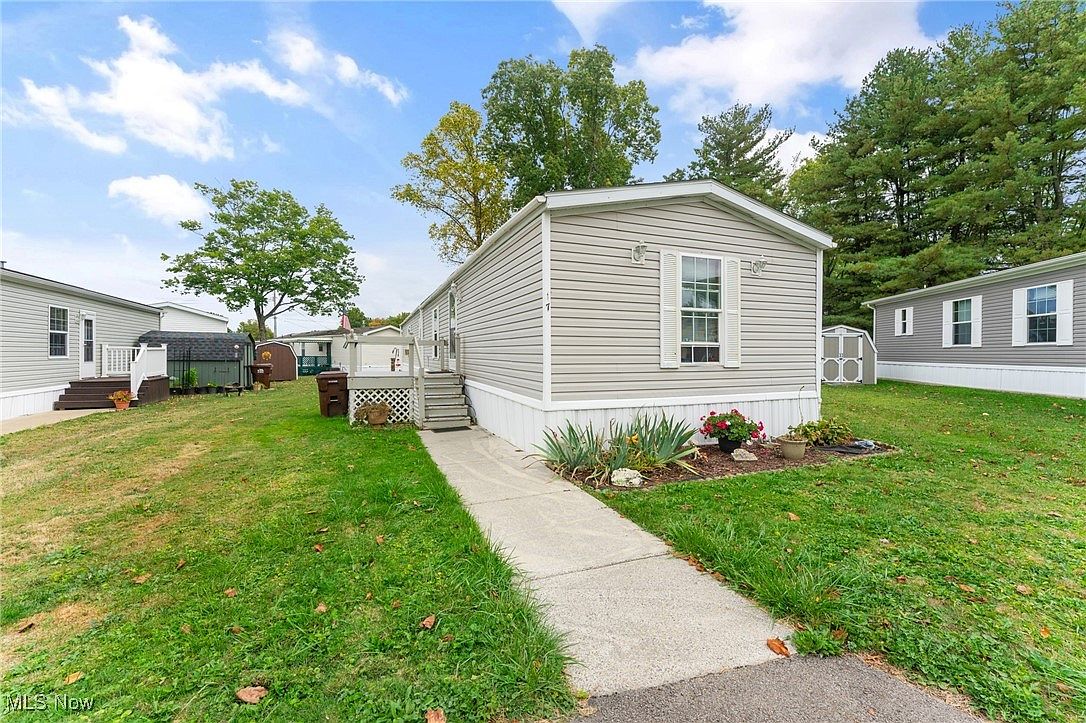 9555 Struthers Rd #7db45f221, New Middletown, OH 44442 | Zillow