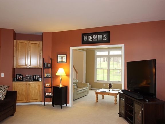 369 Harbor Dr, Lebanon, OH 45036 | Zillow