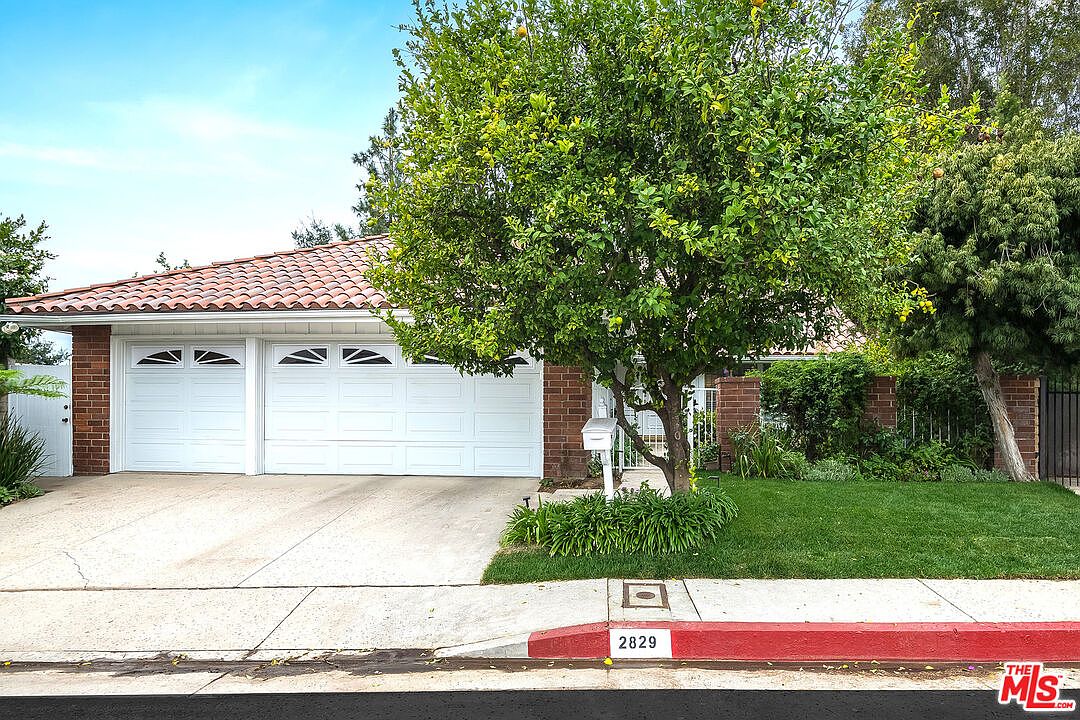 2829 Bottlebrush Dr, Los Angeles, CA 90077 | MLS #23-333015 | Zillow