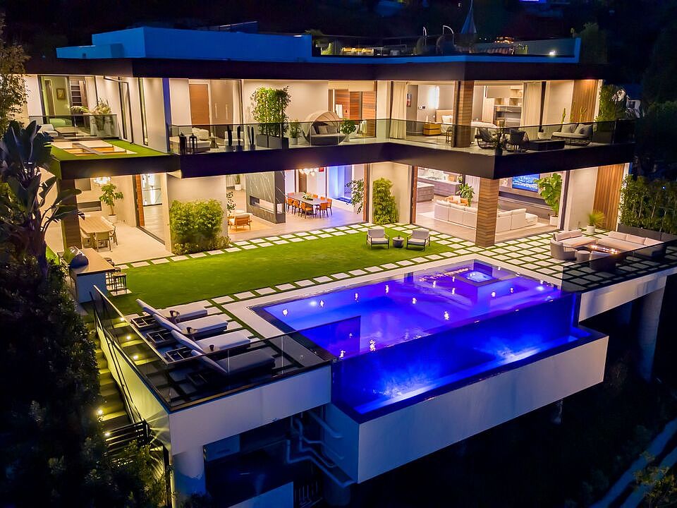 950 Kenfield Ave, Los Angeles, CA 90049 | Zillow