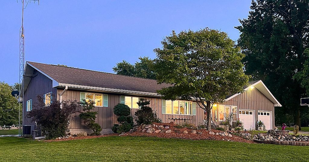 606 3rd St W, Lyndon, IL 61261 | Zillow