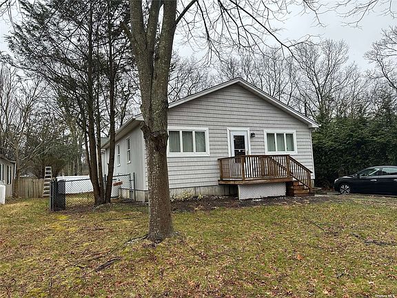 77 Panamoka Trl, Ridge, NY 11961 | MLS #3468547 | Zillow