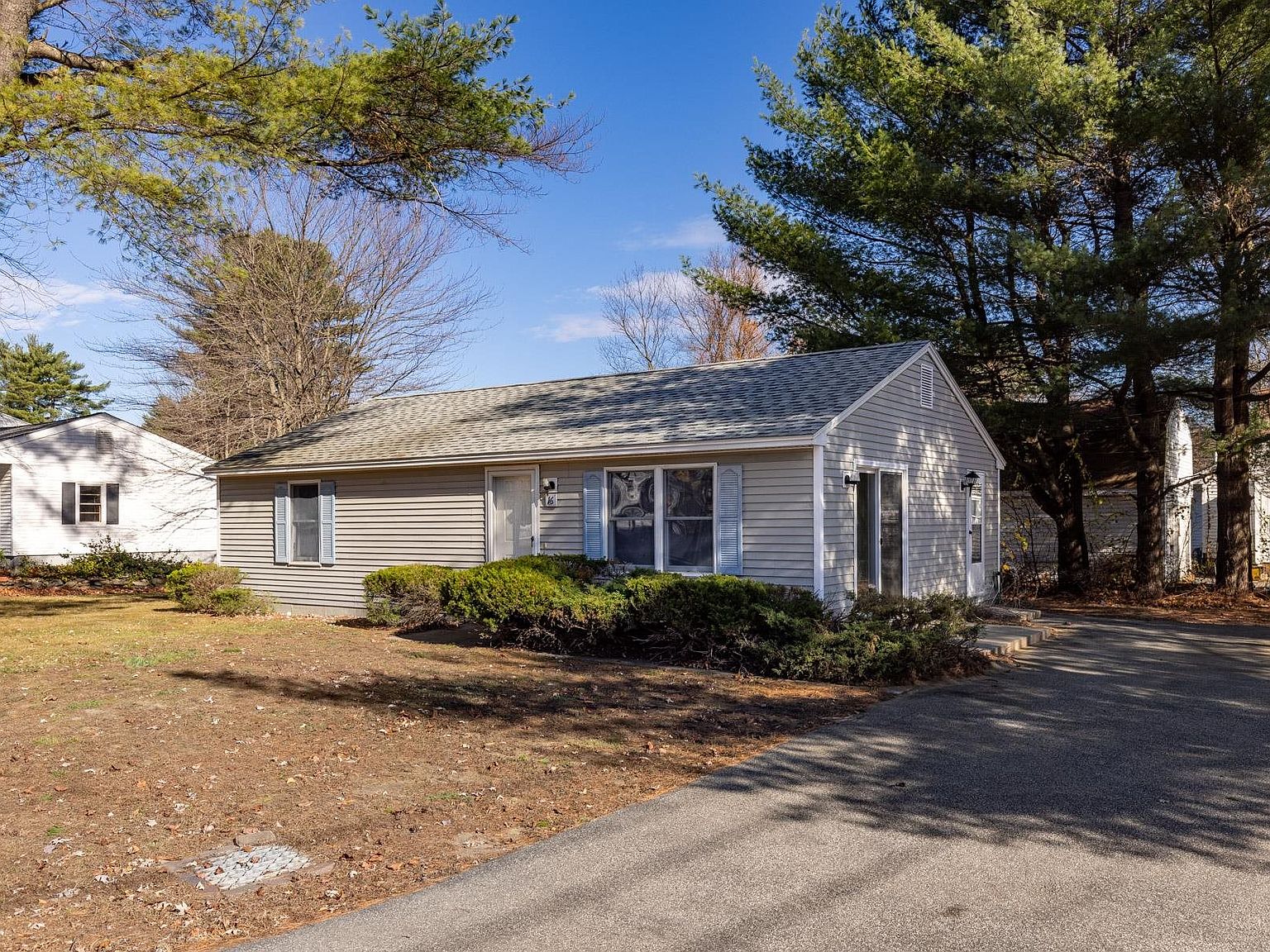 16 Waverly Street, Rochester, NH 03867 | Zillow