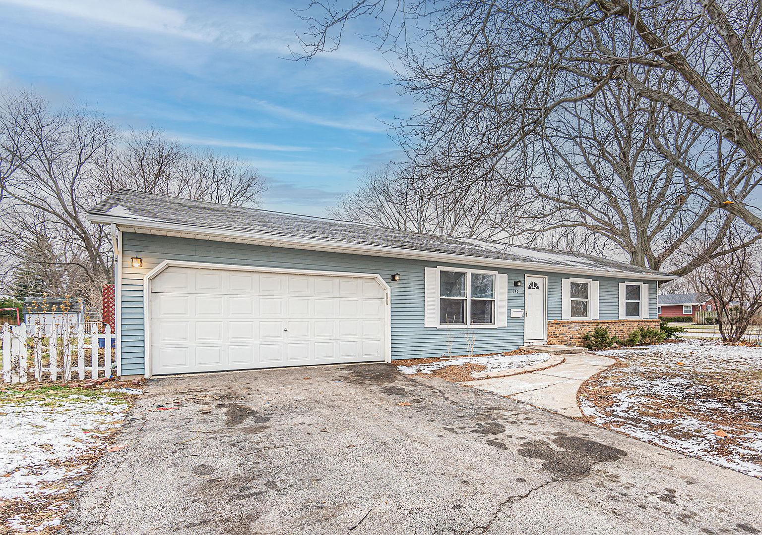 940 Laurel Dr, Aurora, IL 60506 | MLS #11747070 | Zillow