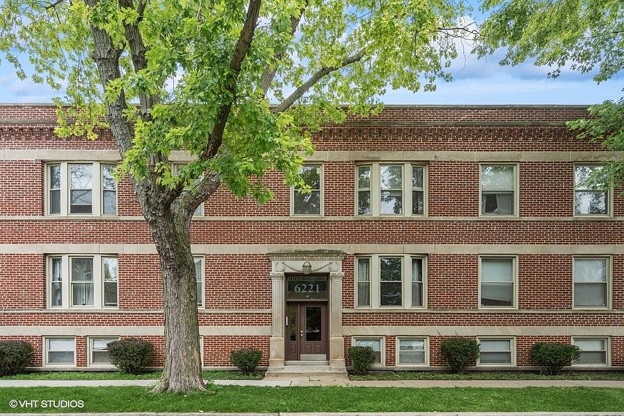 6221 N Greenview Ave #2, Chicago, IL 60660 | Zillow
