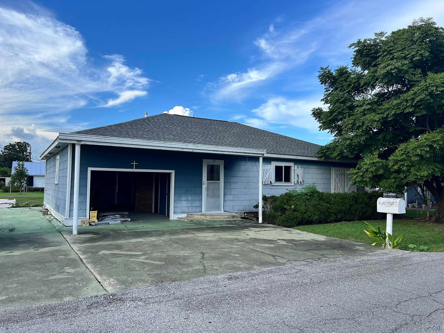 137 E 69th St, Cut Off, LA 70345 | MLS #2024016300 | Zillow
