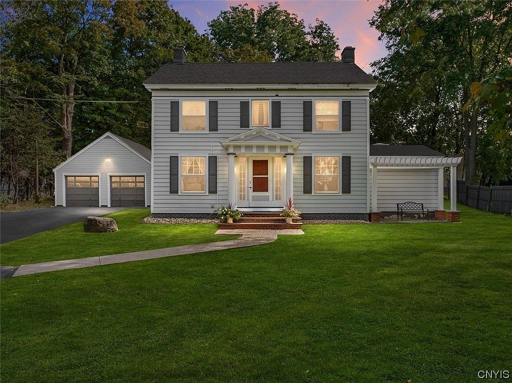 2811 Oneida St, Utica, NY 13501 | MLS #S1523724 | Zillow