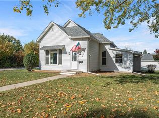 502 N 16th St, Indianola, IA 50125 | Zillow