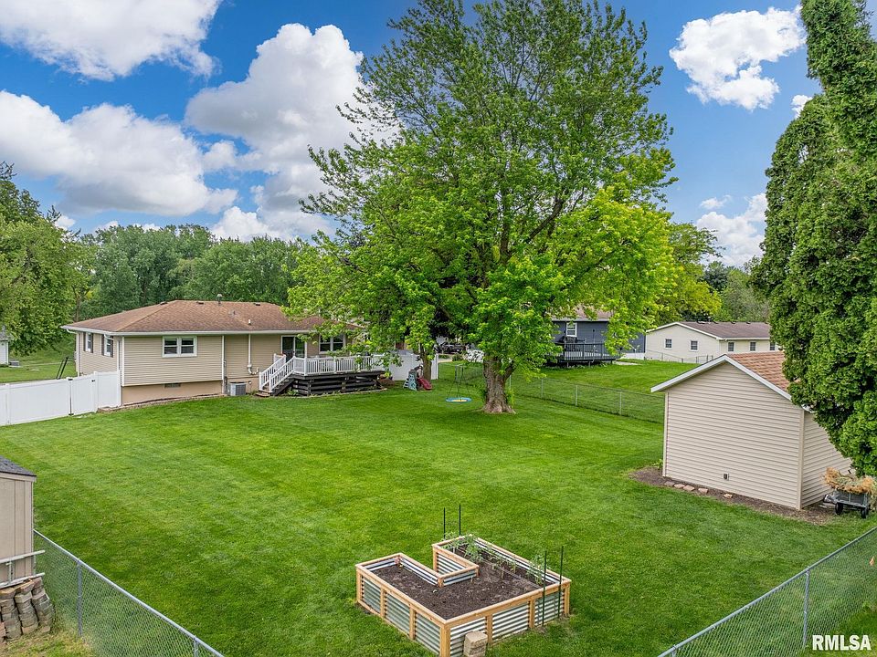 46 Park Ave, Park View, IA 52748 | Zillow