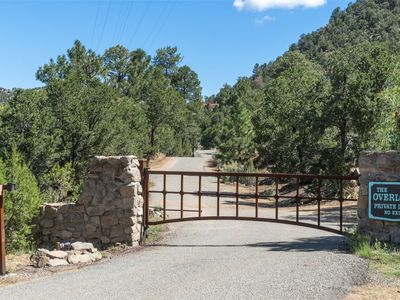 14 Upper Pond Rd, Santa Fe, NM 87505 | MLS #202232329 | Zillow