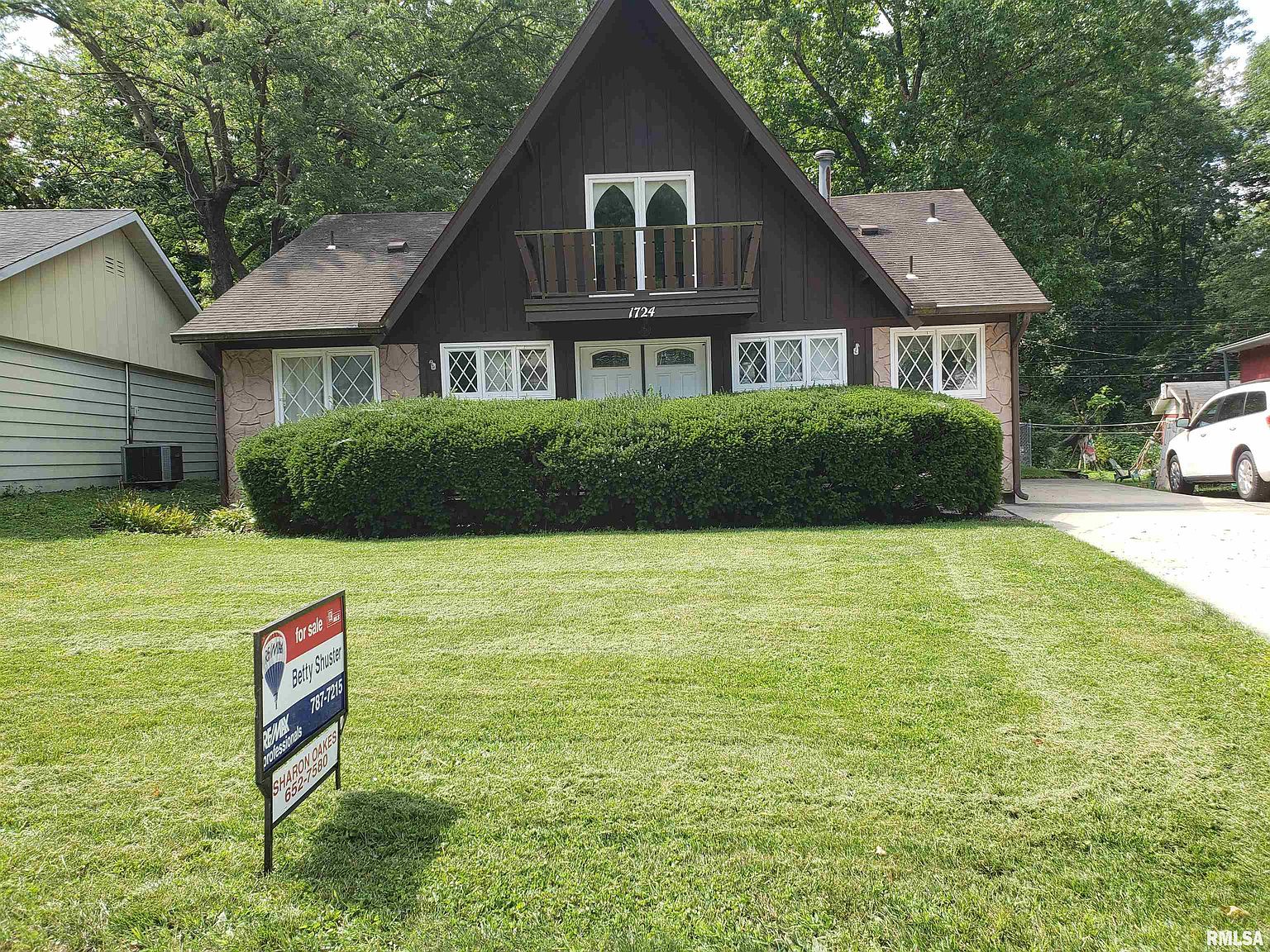 1724 W Jackson St, Springfield, IL 62704 | Zillow