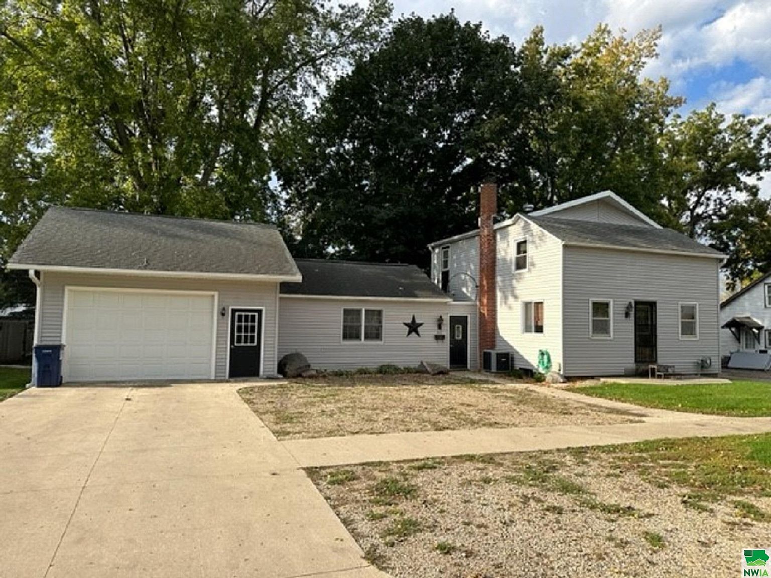 403 W 9th St, Sheldon, IA 51201 | Zillow