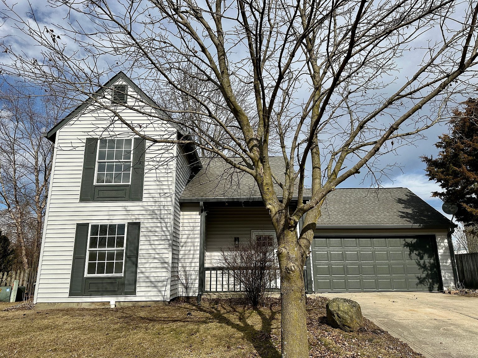 142 Country Wood Dr, Whiteland, IN 46184 | Zillow