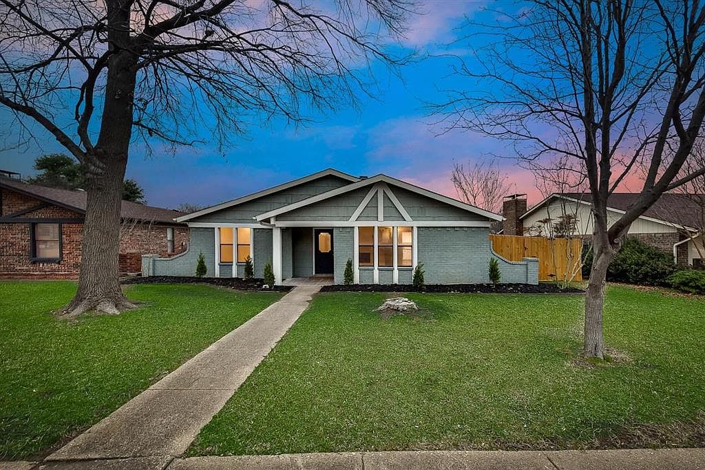 2925 Spring Brook Dr, Garland, TX 75044 | Zillow