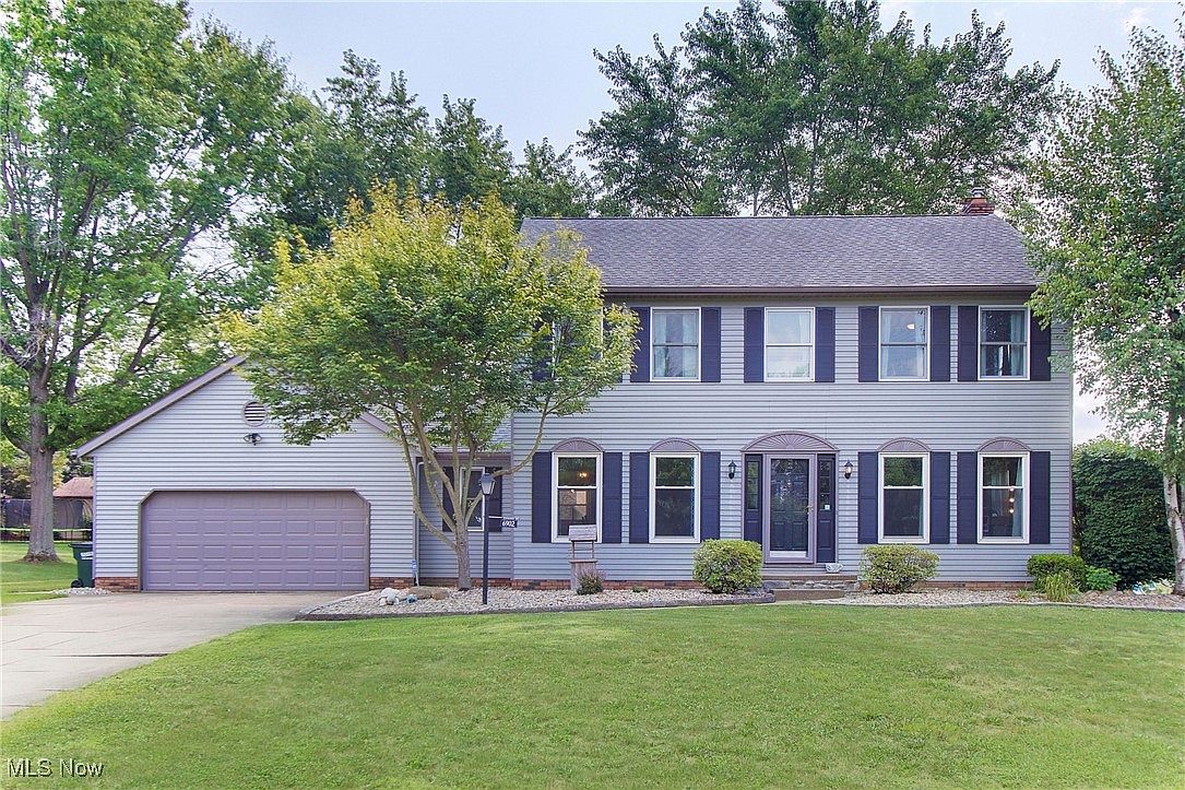 6902 Firestone Rd NE, Canton, OH 44721 | Zillow