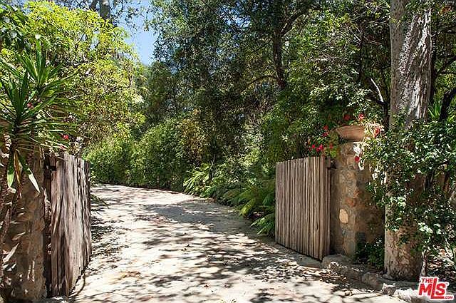 2000 Old Ranch Rd, Los Angeles, CA 90049 | Zillow