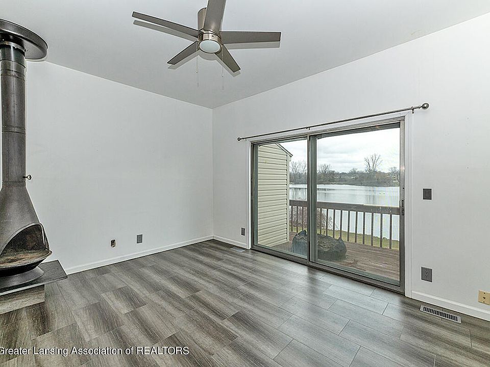 2040 Lac Du Mont Dr UNIT 170, Haslett, MI 48840 | Zillow