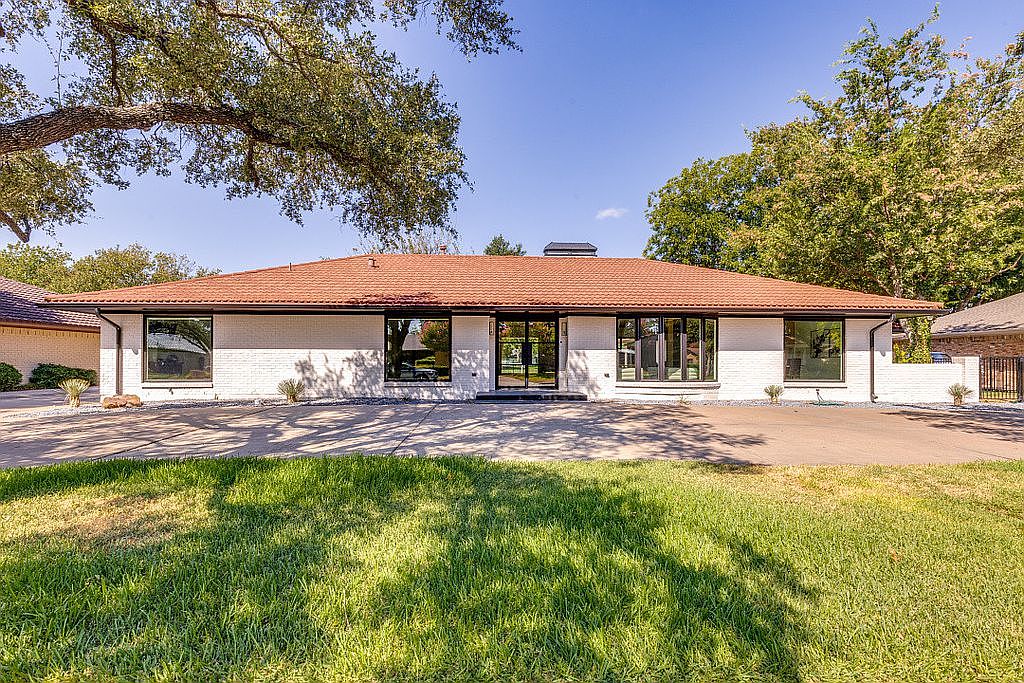 7071 Serrano Dr, Fort Worth, TX 76126 | Zillow