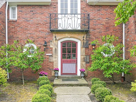 18000 Fernway Rd, Shaker Heights, OH 44122 | Zillow