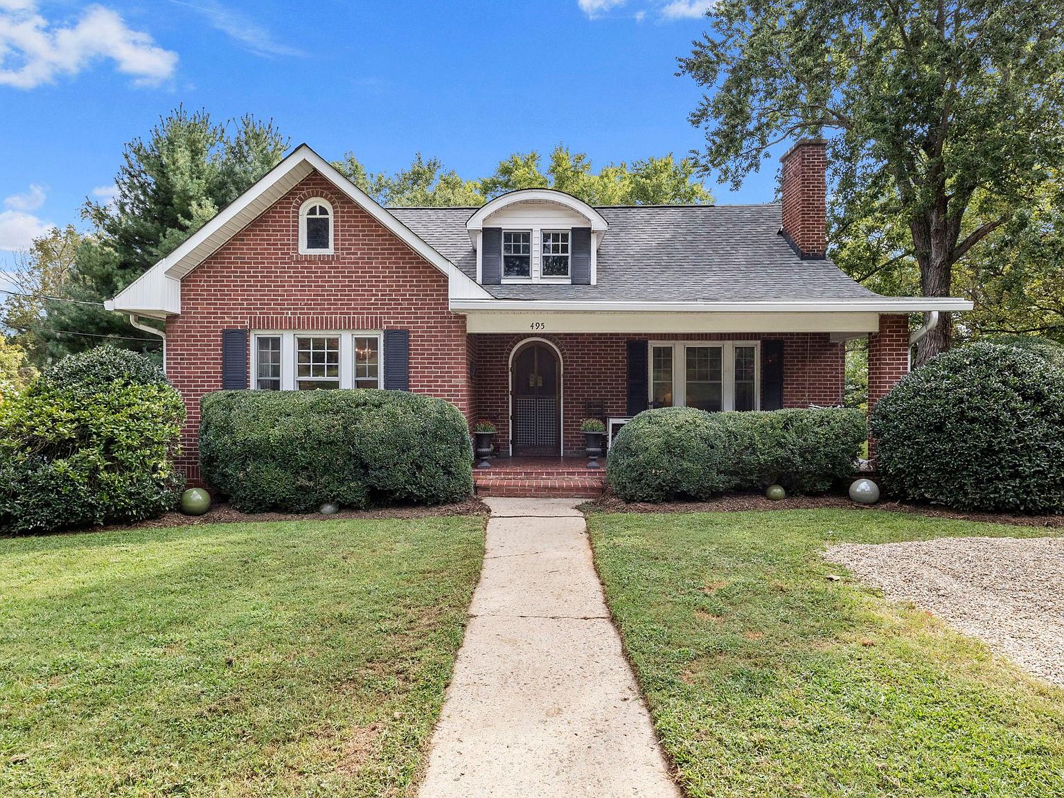 495 Fairview Rd Asheville Nc 28803 Zillow