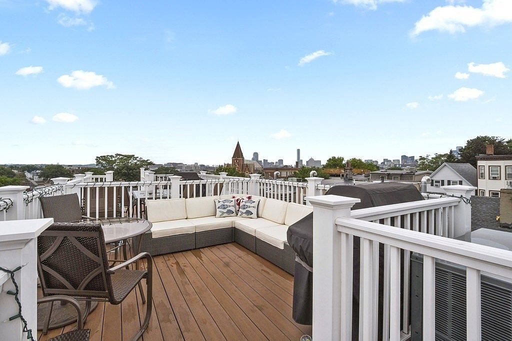 25 Mercer St UNIT PENTHOUSE 5, Boston, MA 02127 | Zillow