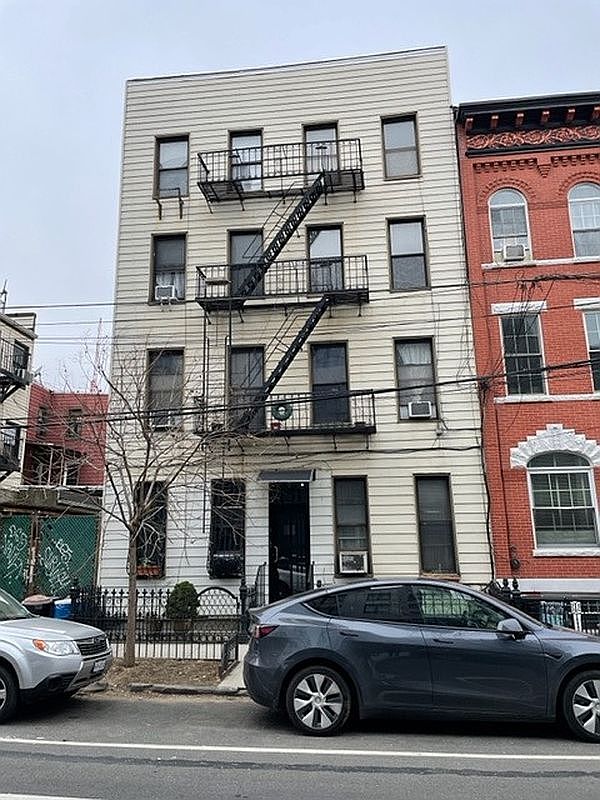 151 Eagle St #1R, Brooklyn, NY 11222 | Zillow