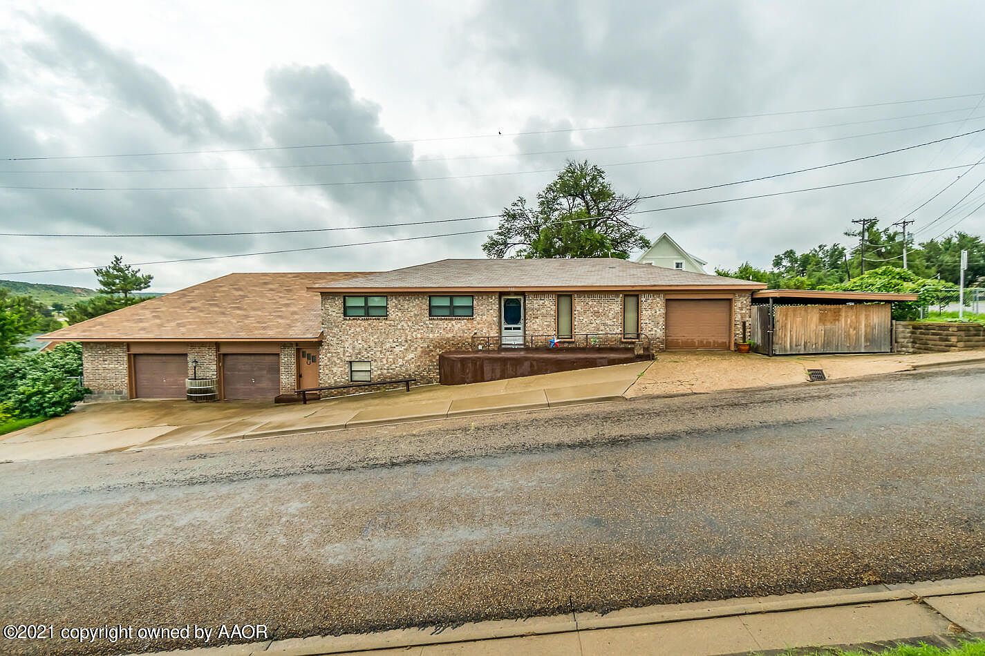 500 Lenora St, Miami, TX 79059 | Zillow