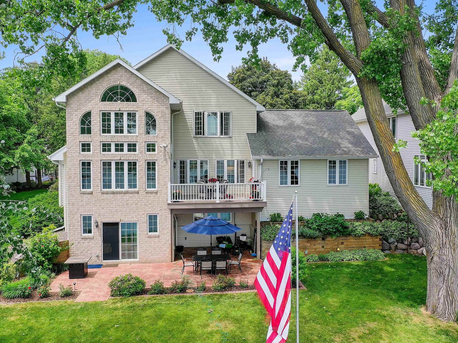 205 Pleasant Pl, De Pere, WI 54115 | Zillow