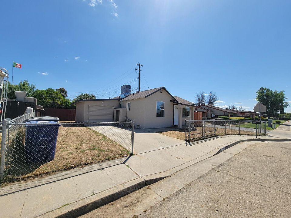 120 H St, Parlier, CA 93648 | Zillow