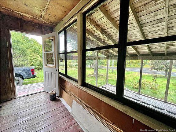 41 Irishtown Rd, Stanley, NB E6B 1B3 | MLS #NB116016 | Zillow