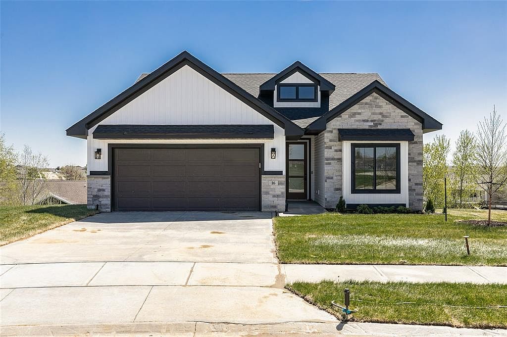 16 Pinnacle Ln Tiffin Ia 52340 Zillow