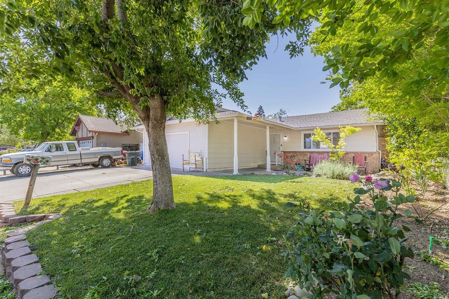 1215 Woodvale Dr, Dixon, CA 95620 | Zillow