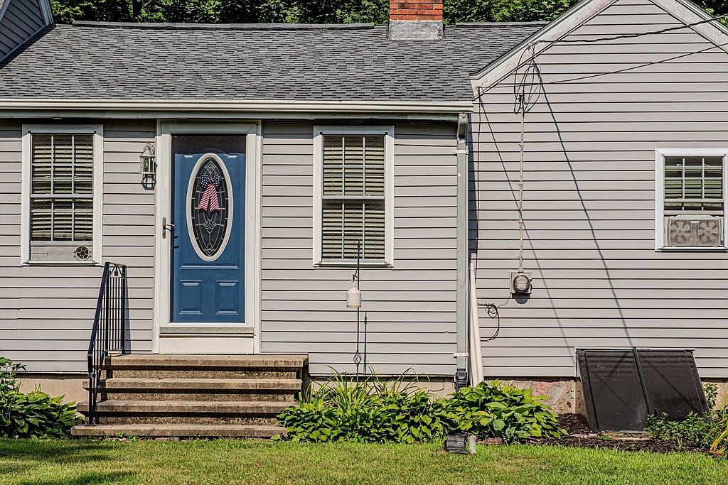 280 Chestnut St, North Attleboro, MA 02760 | MLS #73265152 | Zillow