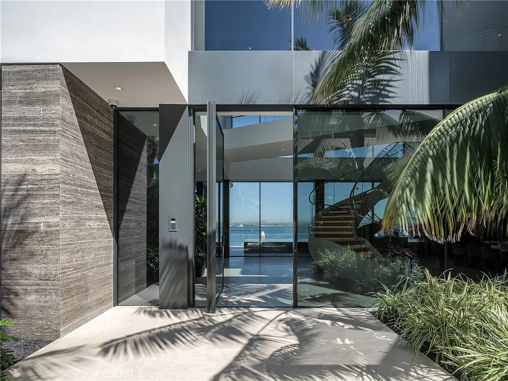 320' of Private Bayfront! 3,600 Sq. Ft. Rooftop Deck! $43 Million in ...