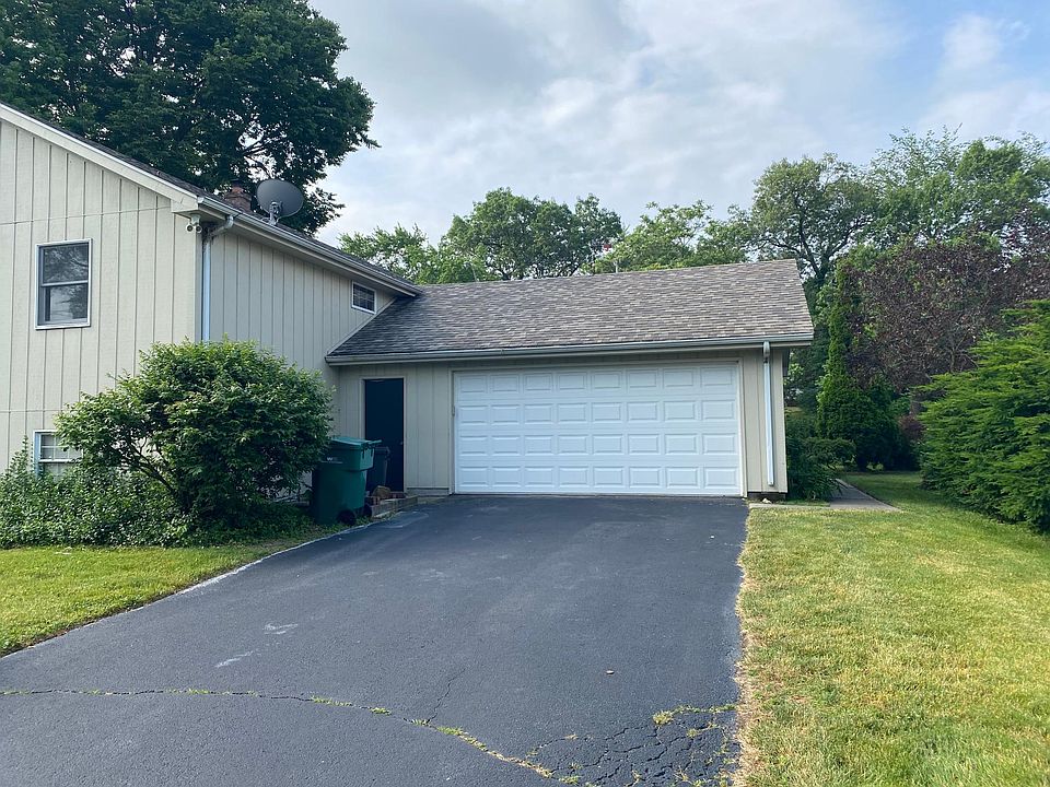 1843 Ridge Rd, Munster, IN 46321 | Zillow