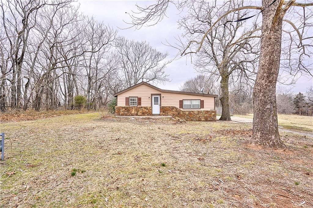 401 N Oak Ave, Chandler, OK 74834 | Zillow