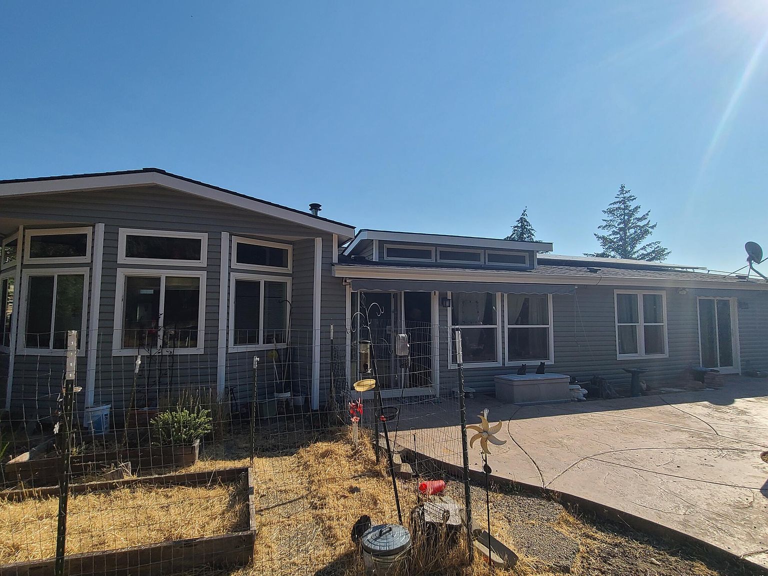 520 Hodson Rd, Gold Hill, OR 97525 | Zillow
