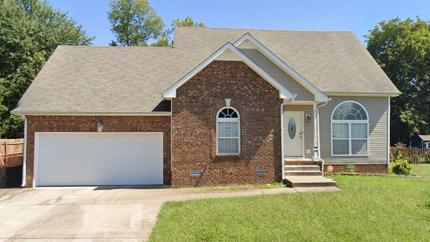 3952 Benjamin Dr, Clarksville, TN 37040 | MLS #2674397 | Zillow