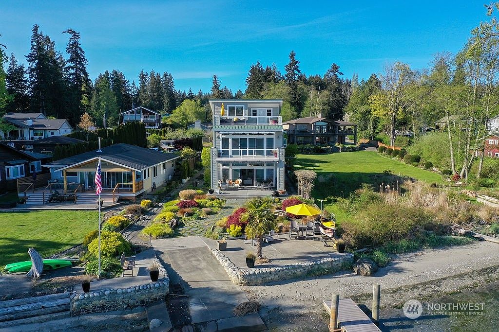 10673 NE West Kingston Rd, Kingston, WA 98346 | Zillow