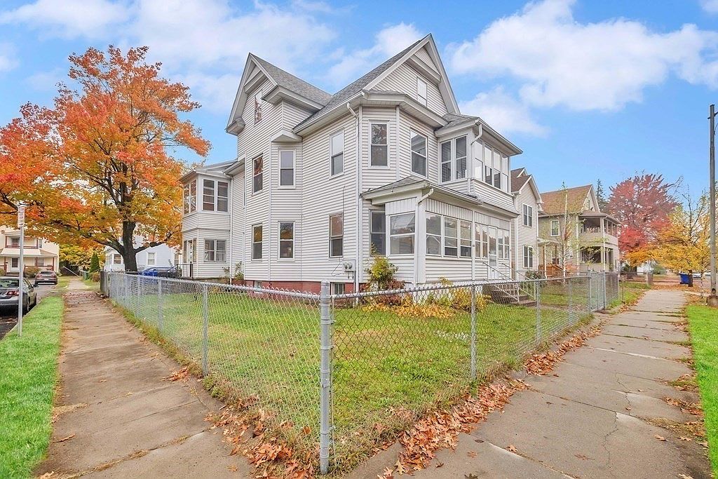668-670 Carew St, Springfield, MA 01104 | Zillow