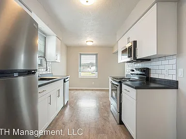 Country Ridge Apartments - 7830 S 8th St Kalamazoo MI | Zillow