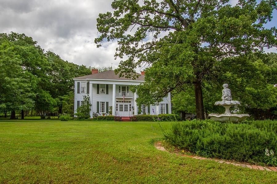 3043 NE County Road 1030, Chatfield, TX 75105 | Zillow