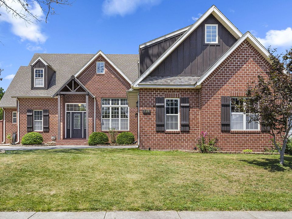 729 S Meteor Avenue, Springfield, MO 65802 | Zillow