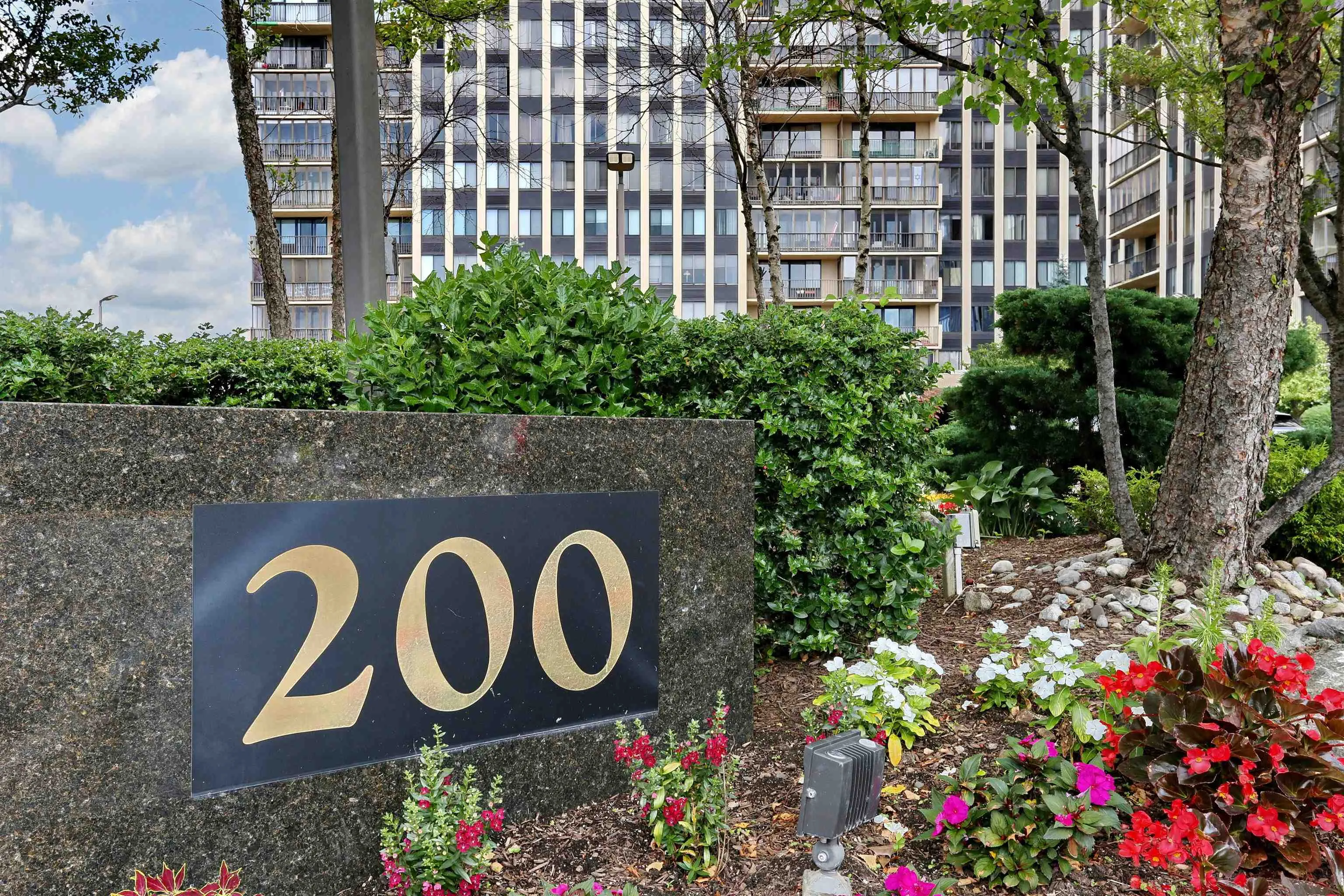 200 Winston Drive #2116 in Cliffside Park, New Jersey | StreetEasy
