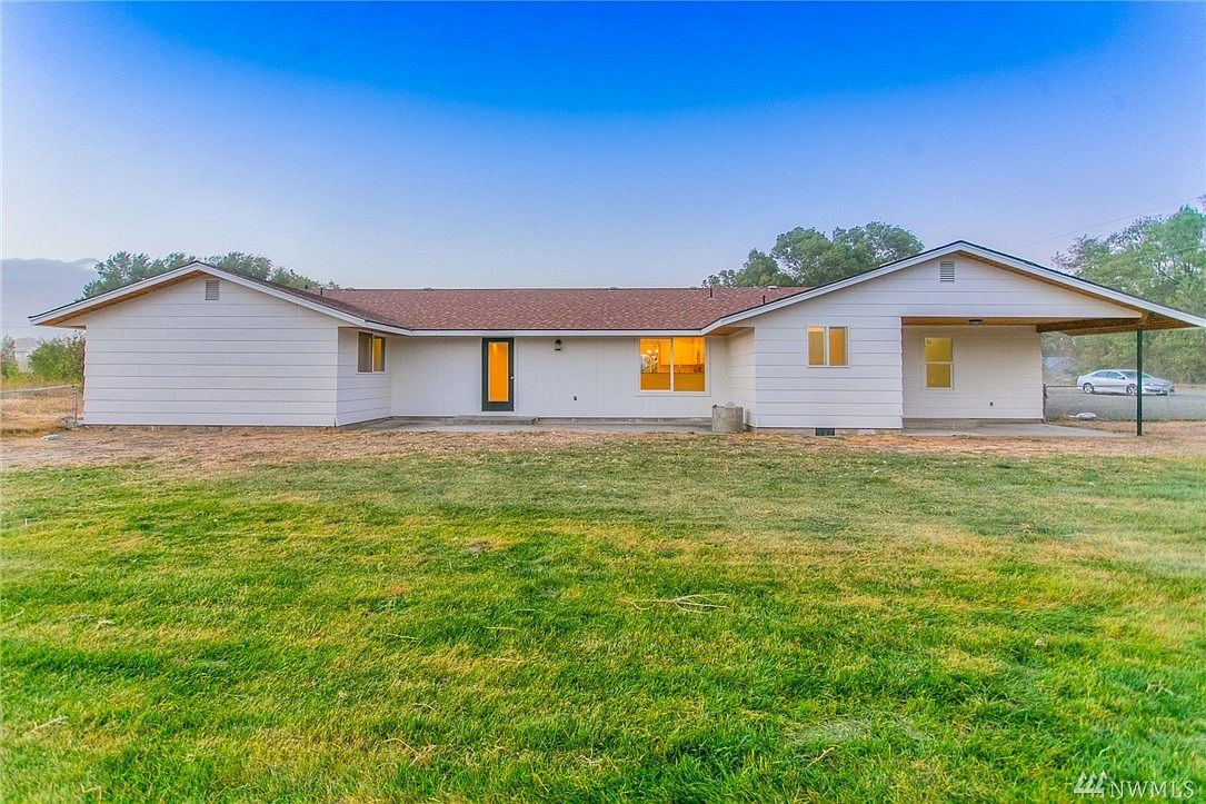 5667 Mae Valley Rd NE, Moses Lake, WA 98837 | Zillow
