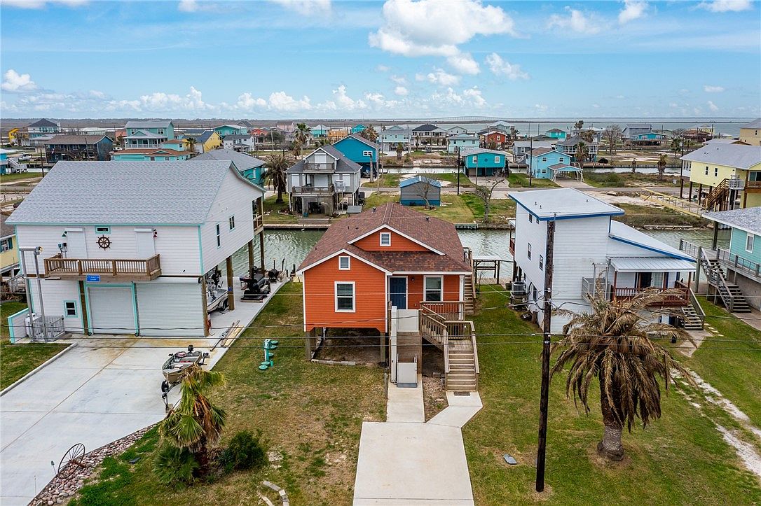 276 Kingfish Dr, Rockport, TX 78382 | MLS #437583 | Zillow