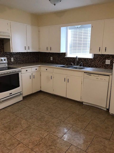 3413 Pewitt Dr, Waco, TX 76706 | Zillow