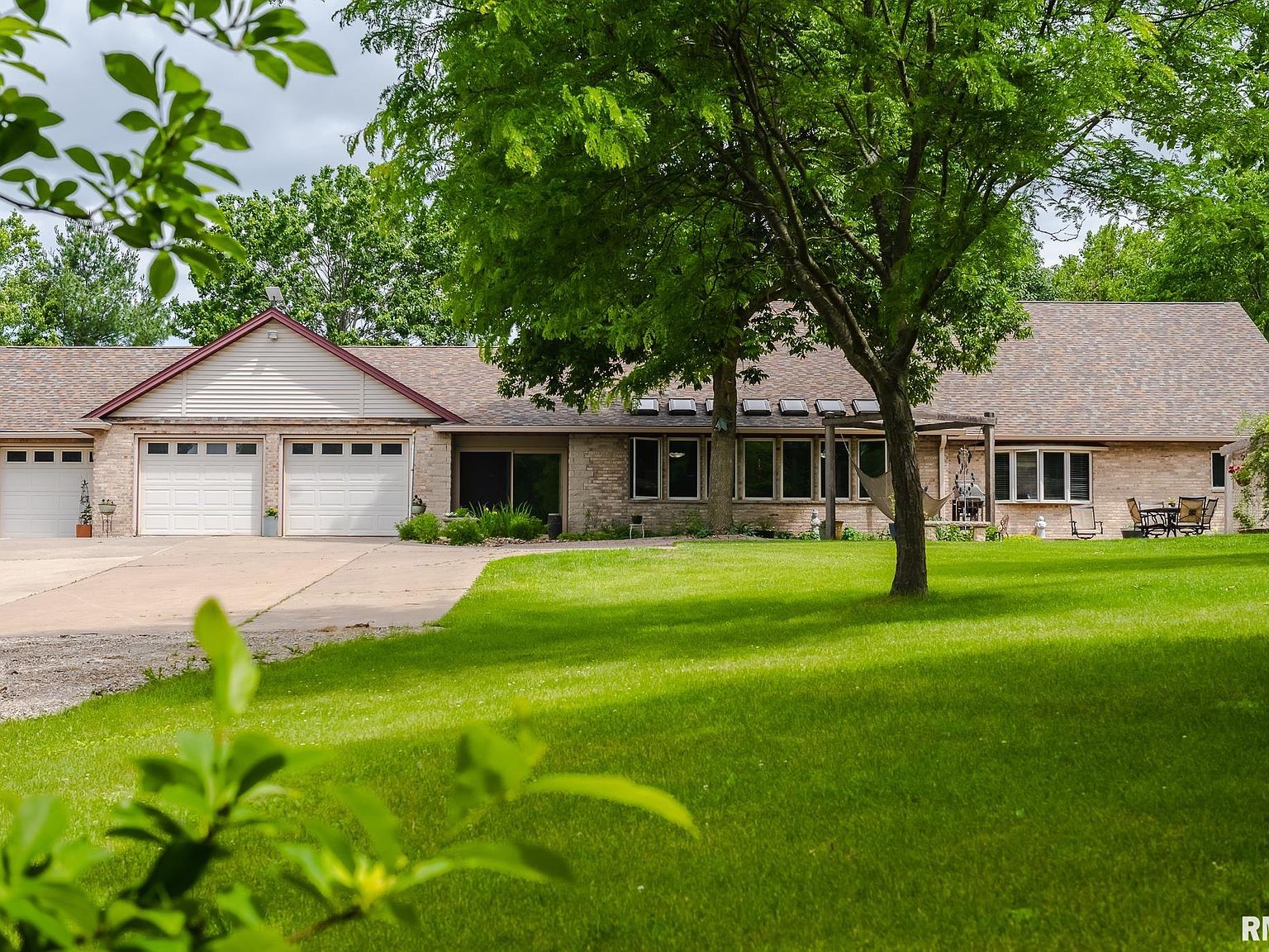 1737 N 900th Ave, Lynn Center, IL 61262 | Zillow