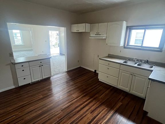 330 Ash St, Erie, PA 16507 | Zillow