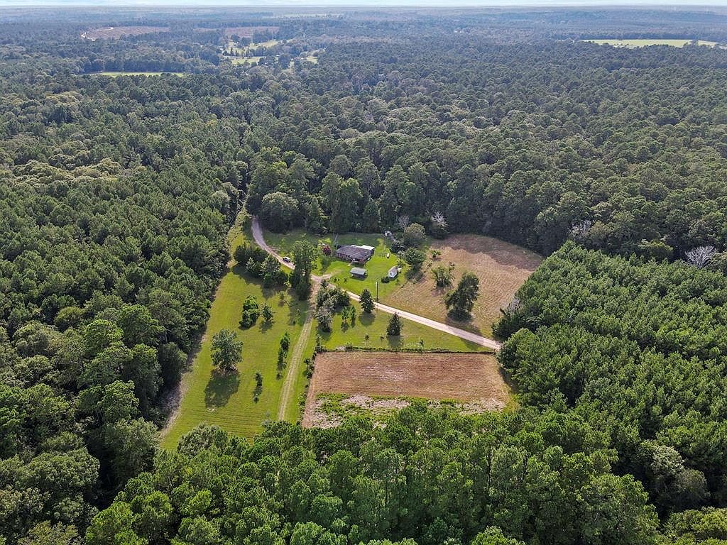 725 County Road 4364, Spurger, TX 77660 | MLS #5105845 | Zillow